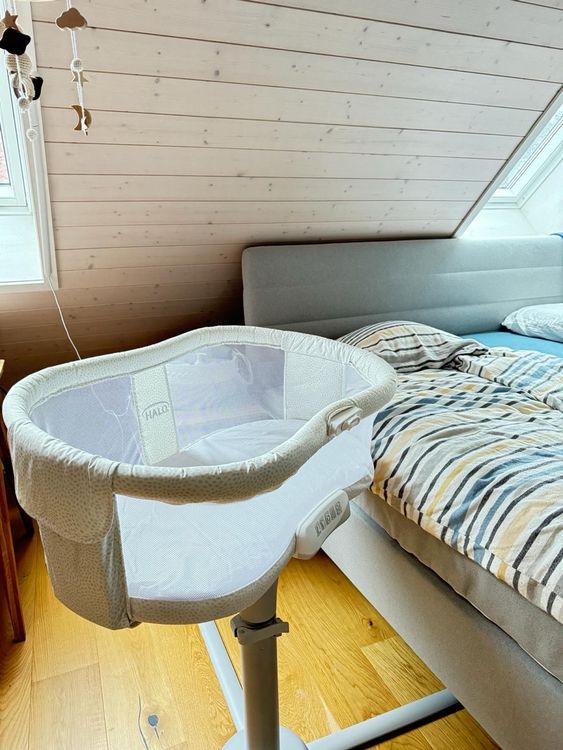 Halo Bassinest 360° Swivel Sleeper Bassinet Neu Gemäss Beschreibung