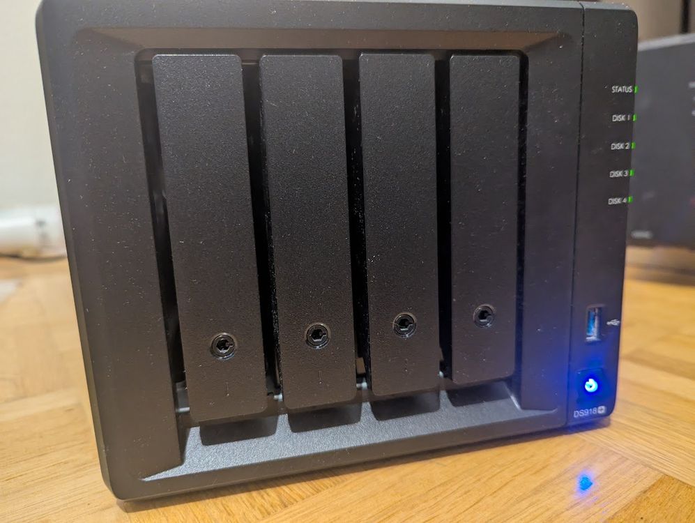 Synology DS 918+, 24 TB (3*8TB) Seagate Ironwolf HDD (Gebraucht) in Thalwil für CHF 571 – mit ...