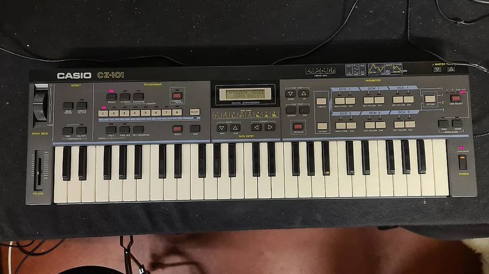 Casio CZ-101 Synth (Gebraucht) in Basel für CHF 265 – mit Lieferung auf Ricardo kaufen