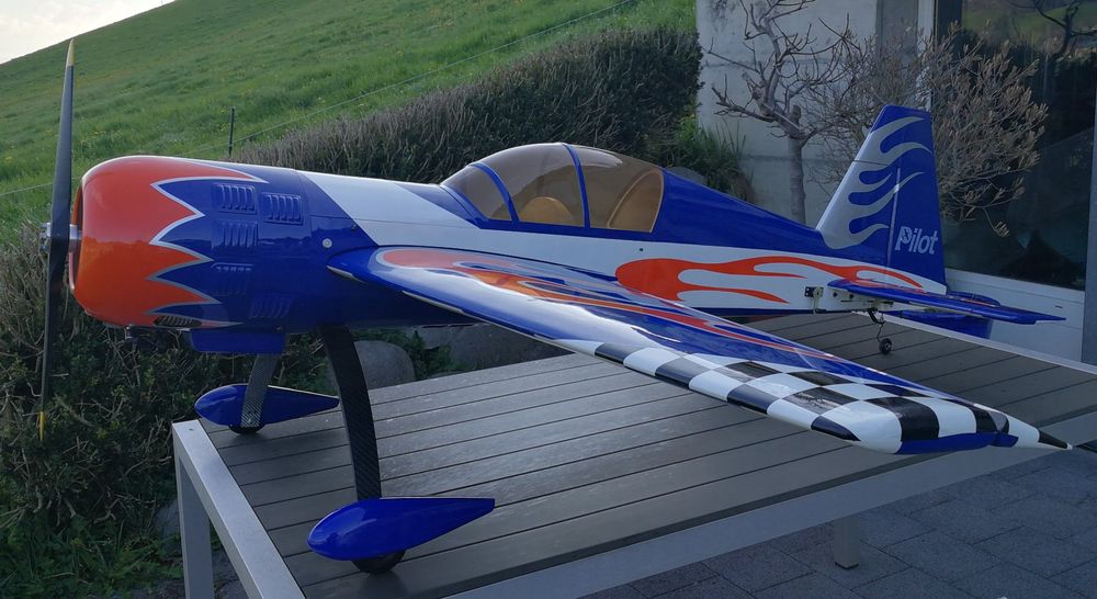 Modellflugzeug Pilot RC Yak 54 87 Zoll (Defekt) in Walkringen für CHF 370 – nur Abholung auf ...