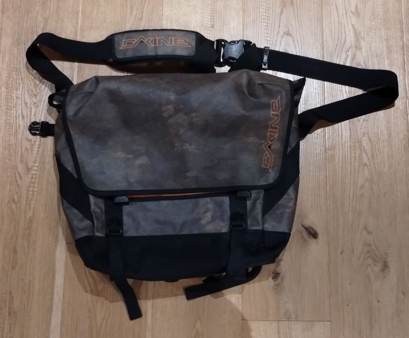 Dakine Tasche Granville 26 Liter (Gebraucht) in Altdorf UR für CHF 39 ...