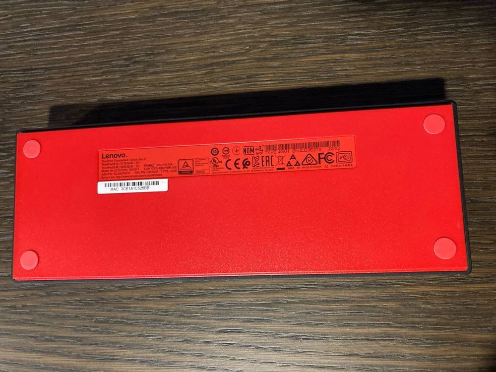 Lenovo Thinkpad Docking Thunderbolt 3 mit langem USB-C Kabel (Gebraucht ...