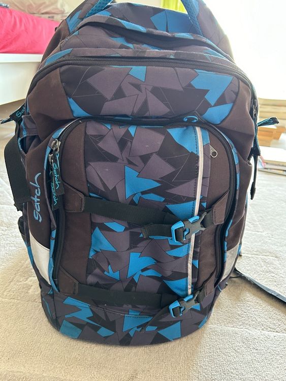 Thek Satch blau + Etui ergobag blau (Gebraucht) in Thalwil für CHF 15 ...