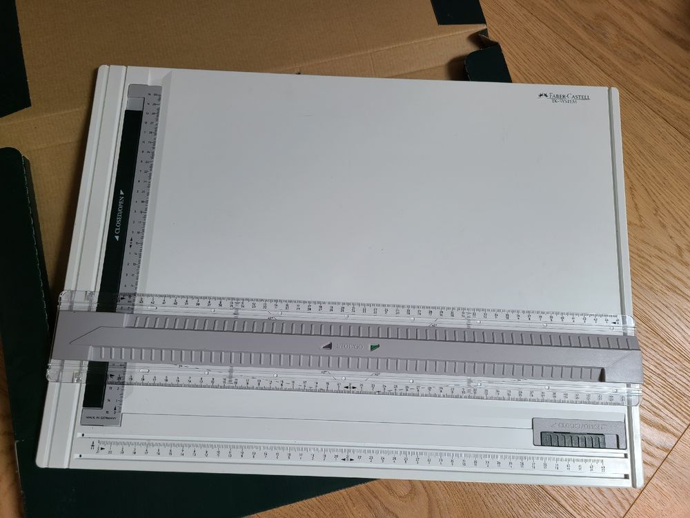 Zeichenplatte A3 Faber Castell (Gebraucht) in Hallau für CHF 29 – mit ...