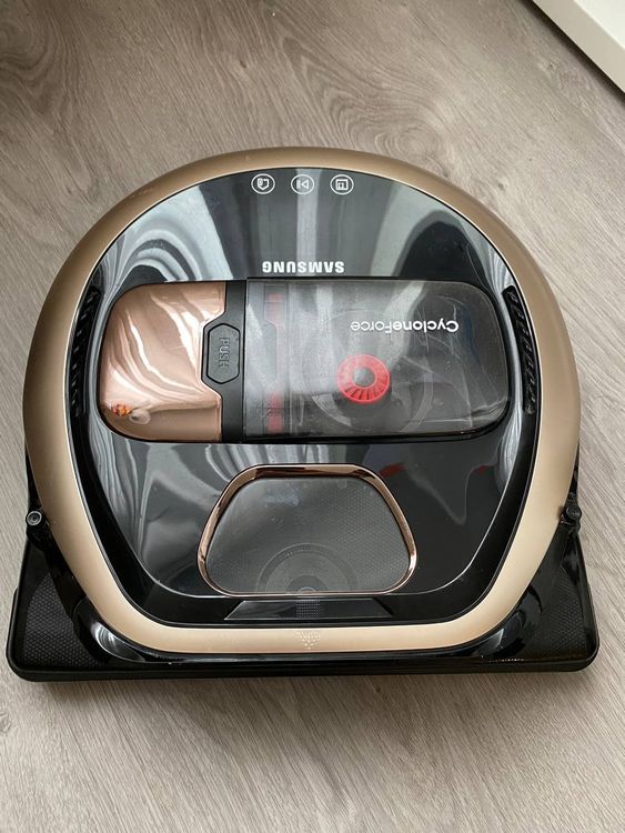 Der Staubsaugerroboter SAMSUNG POWERbot VR7000 | Kaufen auf Ricardo