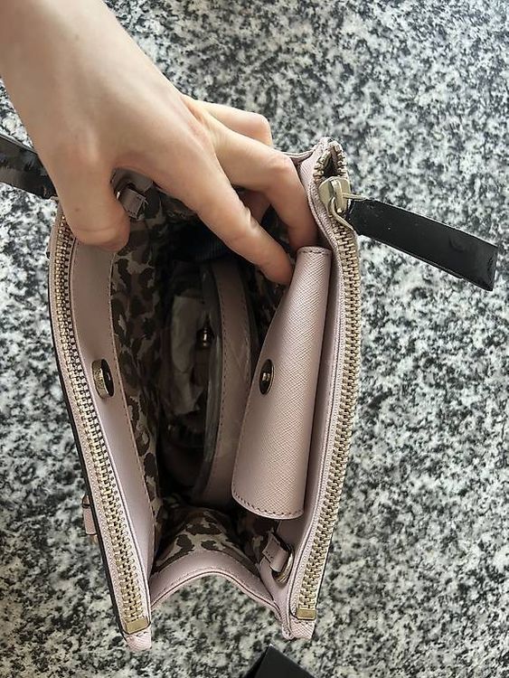 NEU 🩷 Wunderschöne Guess Tasche 🩷 (inkl. Schultergurt) (Neu und ...