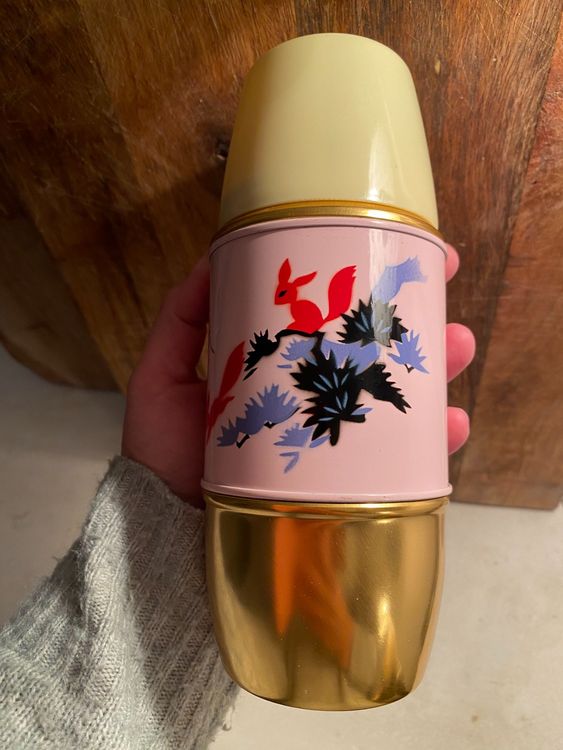 Antike, zauberhafte Thermosflasche (Gebraucht) in Stetten SH für CHF 25 – mit Lieferung auf ...