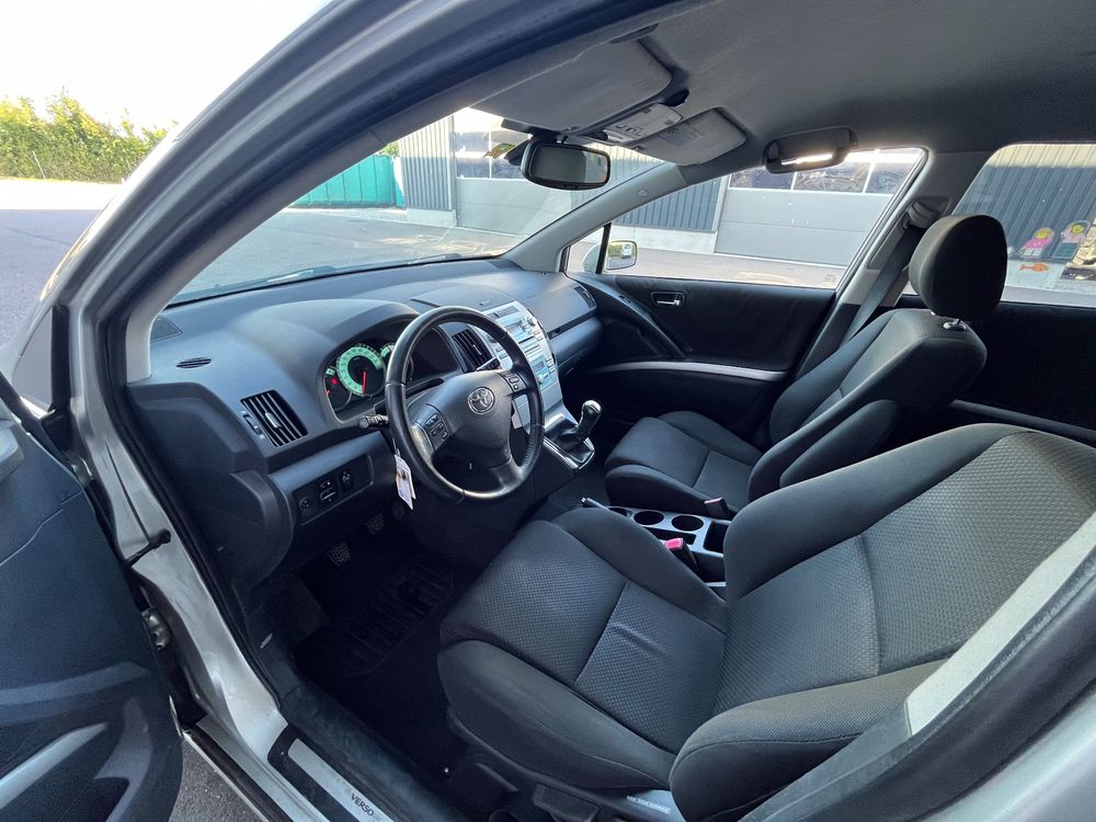 Toyota Corolla Verso 1.8 | Kaufen auf Ricardo