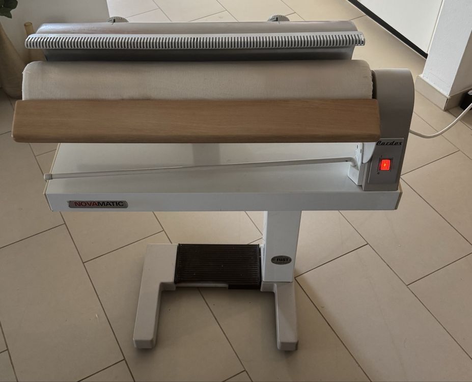 Fust Novamatic Bügelmachine | Kaufen auf Ricardo