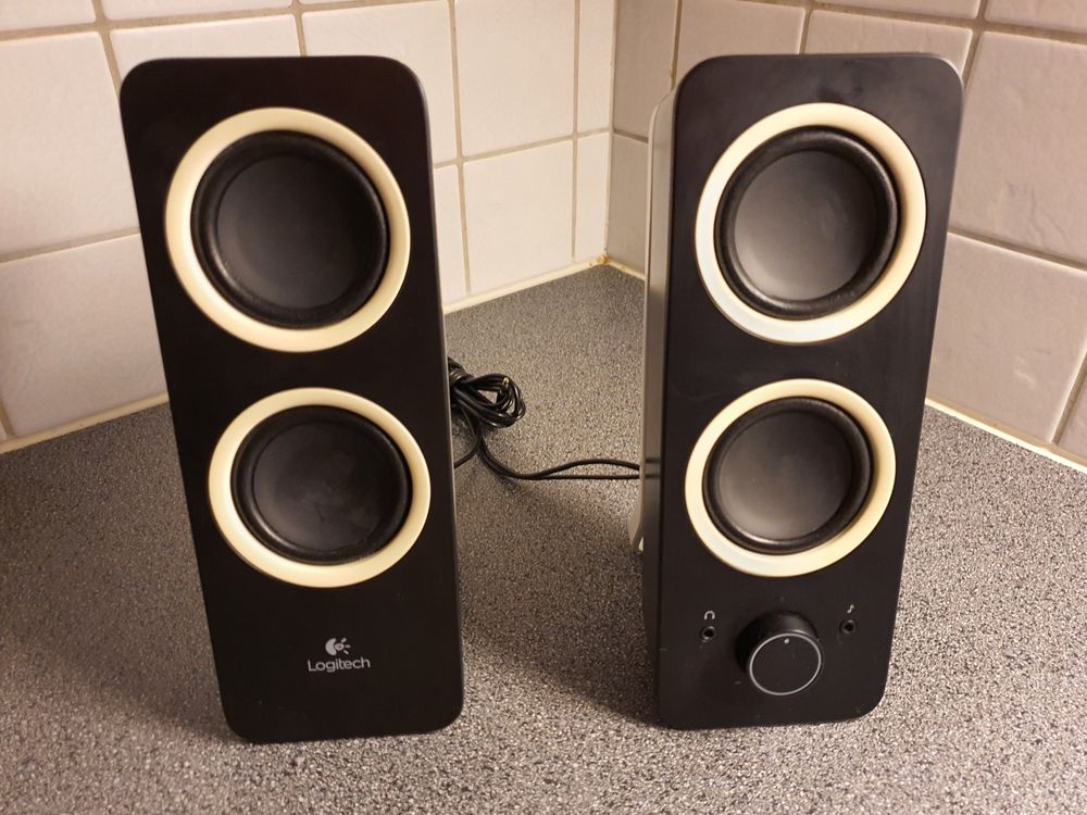 LOGITECH PC LAUTSPRECHER MIT LAUTSTÄRKEREGLER (Usato) a Vaduz per CHF ...