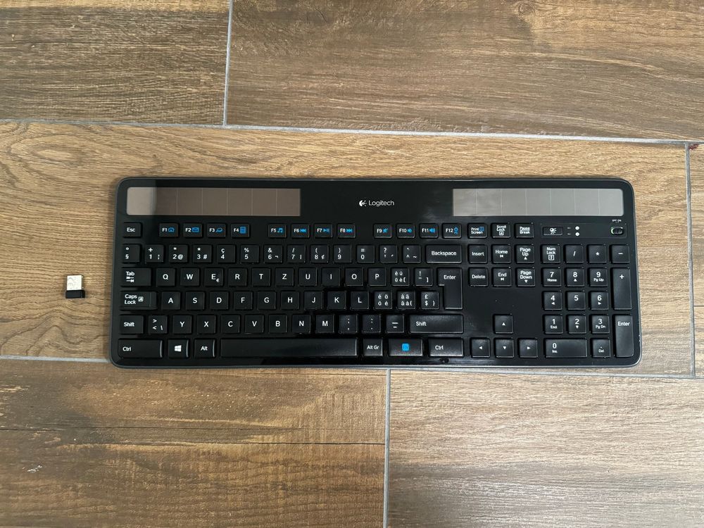 K750 Wireless Solar Keyboard Ultraschlank ab 1.- (Gebraucht) in Scherz ...