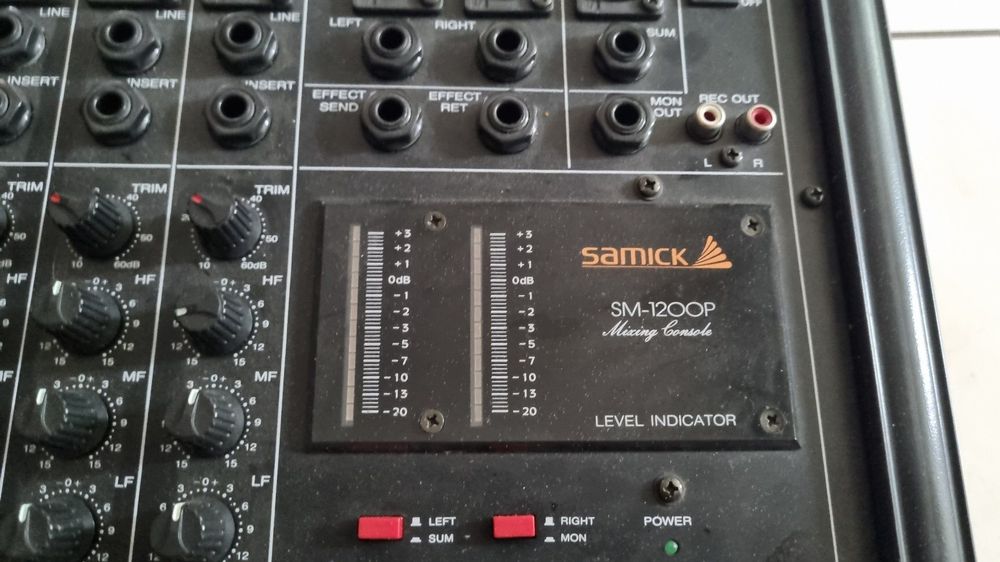SAMICK SM-1200P ANALOGMIXER (VINTAGE-KLANG, 12-KANAL) (Gebraucht) in Solothurn für CHF 101 – mit ...