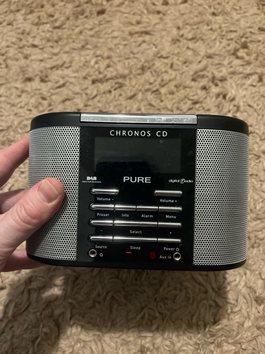Radio Wecker mit CD Player von PURE, Model Chronos CD 45 (Defekt) in ...