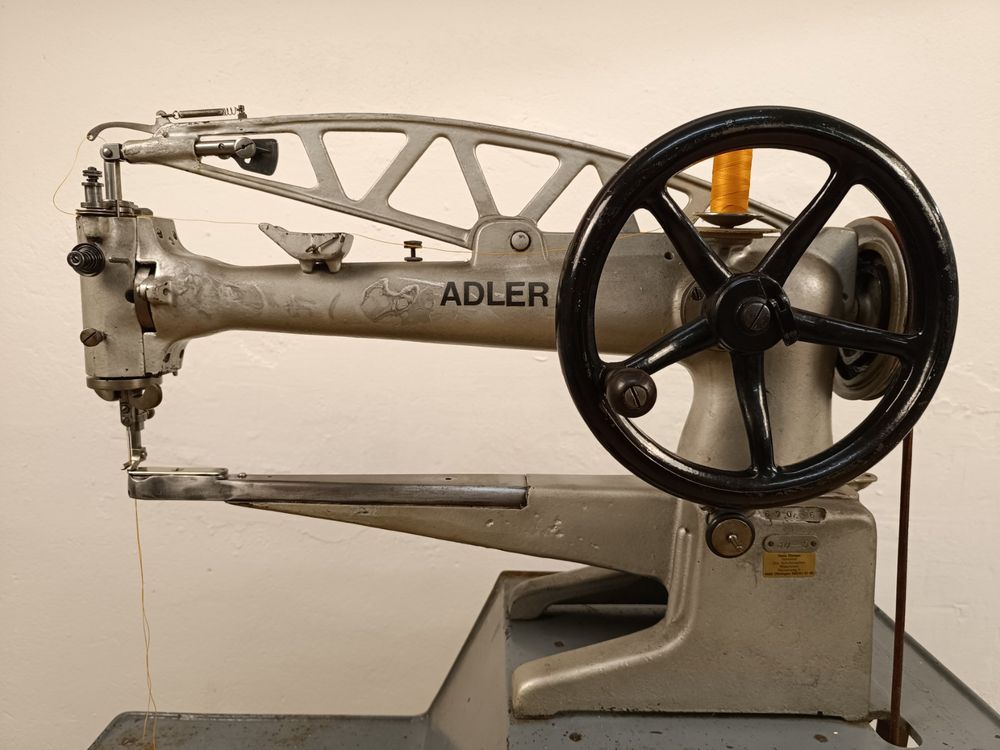 Nähmaschine Adler 30-5 (Gebraucht) in Rehetobel für CHF 350 – nur Abholung auf Ricardo kaufen