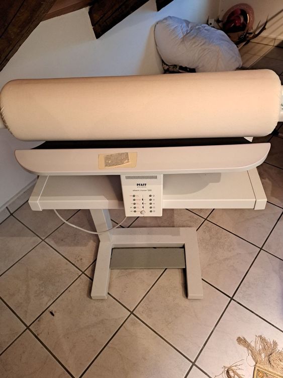 Pfaff Bügelmaschiene Steam Ironer 560 | Kaufen auf Ricardo