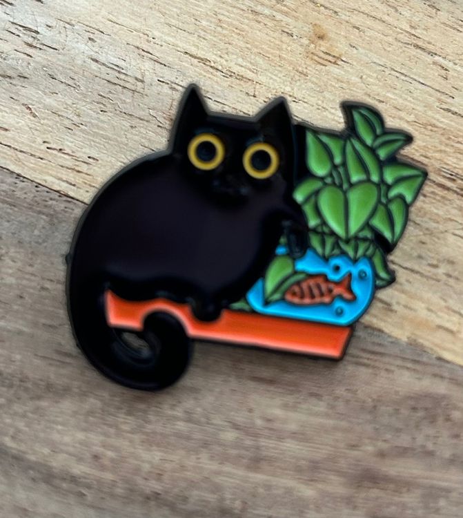 Pin Katze Goldfisch (Neu und originalverpackt) in Geneve für CHF 1.2 – mit Lieferung auf Ricardo ...