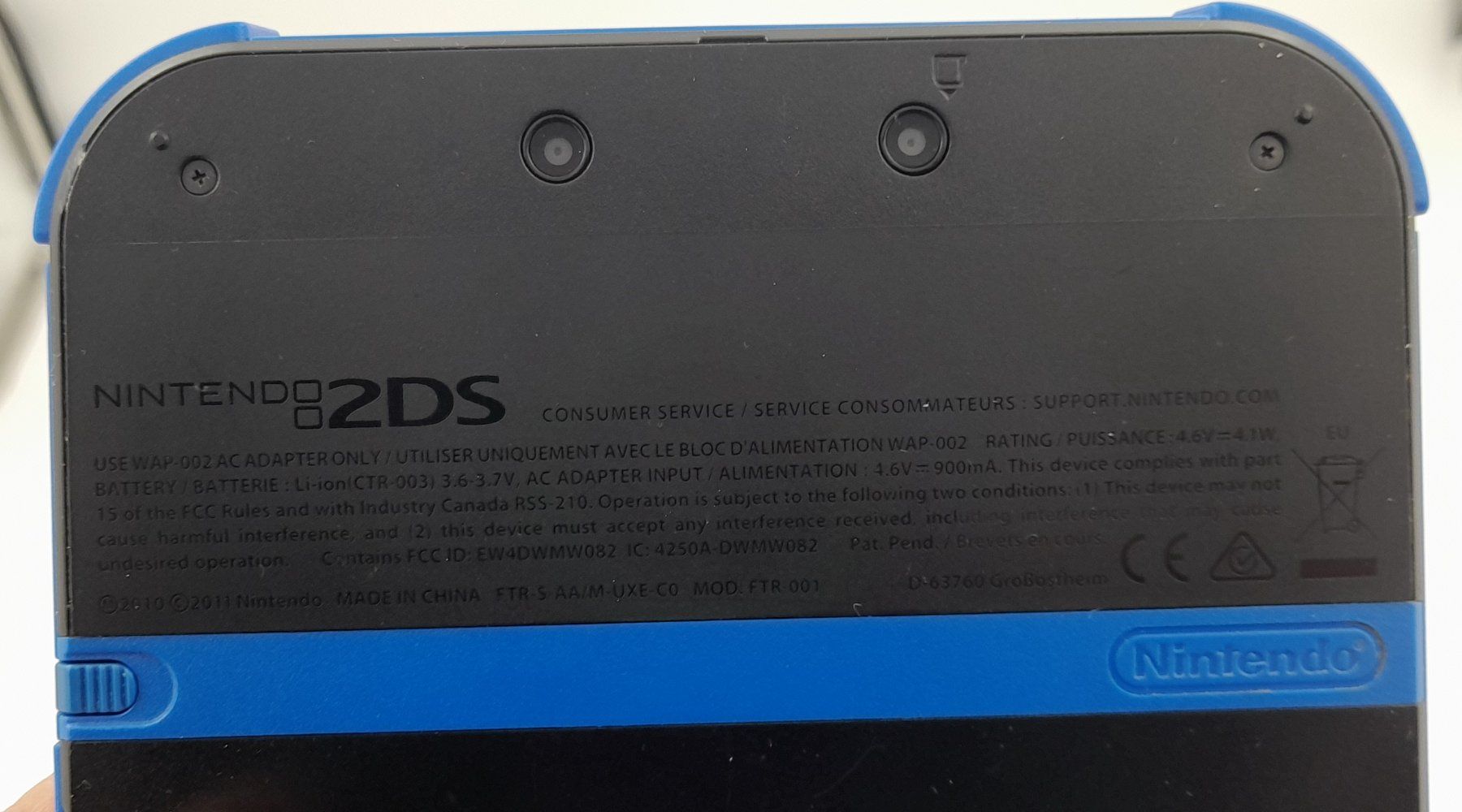 Nintendo 2DS noire & bleue + Mario Kart 7 préinstallé (D'occasion) à St ...