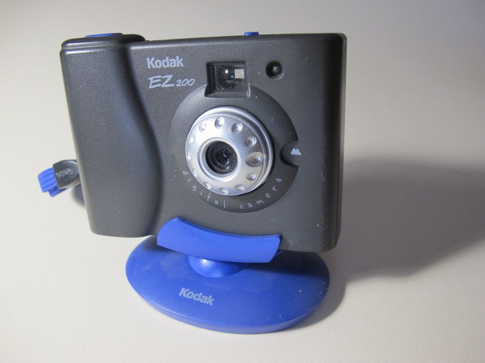 Erste Digital-Fotokamera von KODAK: EZ200 von ca. 1998 (Gebraucht) in ...