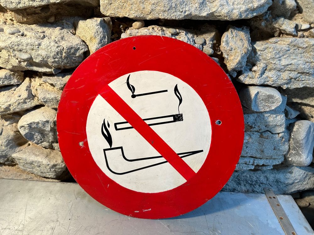 R264 Rauchen Verboten + Einfahrt verboten Schild (Gebraucht) in Wolfwil ...