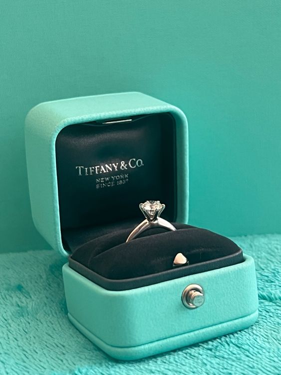 Solitär Tiffany & Co. 0,93 Carat Brillant mit Box und Papier | Kaufen auf Ricardo