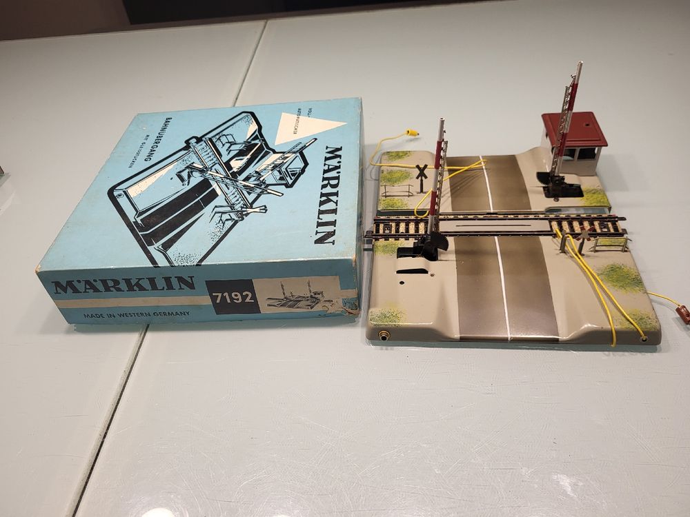 Märklin 7192 Voll- Automatische Barriere AC M- Geleise Blech (Gebraucht ...