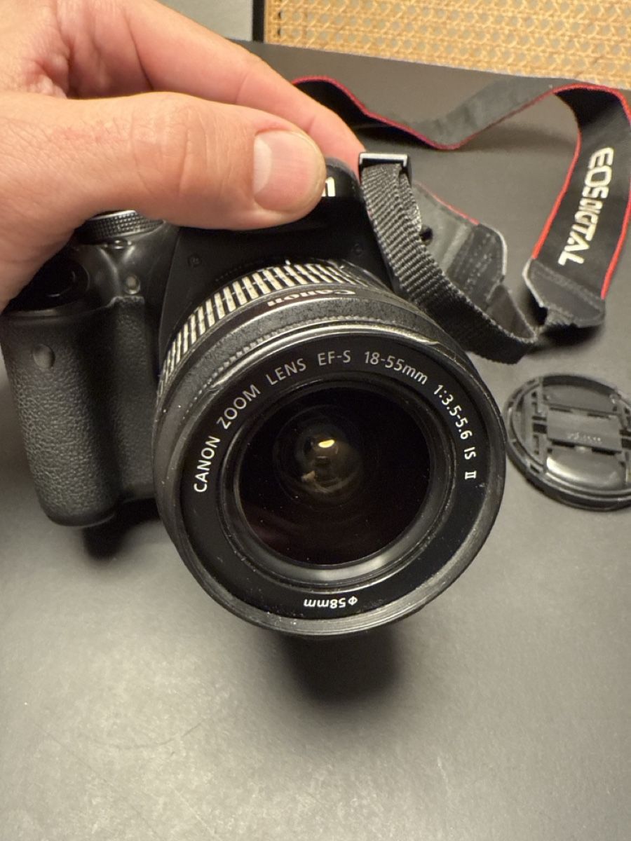 Canon EOS 600D mit 18-55mm Objektiv und 64GB SD Karte (Gebraucht) in ...