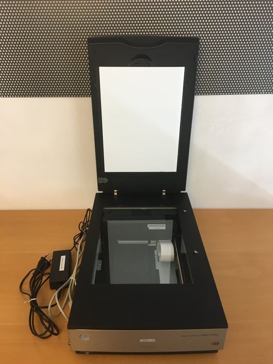 Scanner Epson Perfection V800 Photo (Gebraucht) in Jona für CHF 220 ...