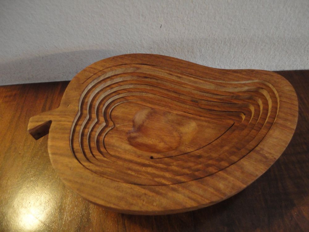 Holzschale Apfelform faltbar, Deko Schale für Früchte. (Gebraucht) in ...