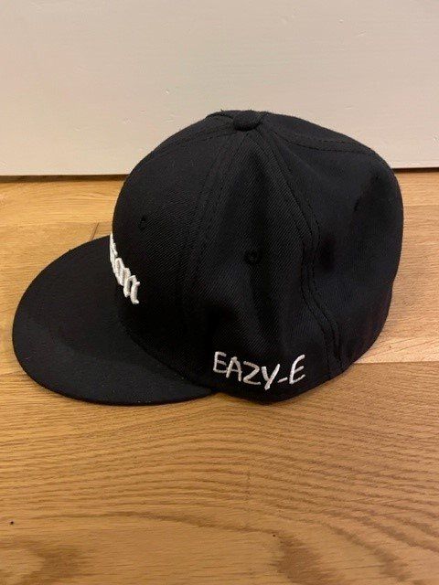 Compton / Eazy-E Cap schwarz (Neu (gemäss Beschreibung)) in Lenzburg für CHF 9 – mit Lieferung ...
