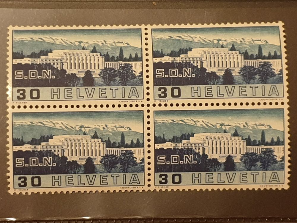 Block du timbre avec défaut du 212 PF ** colonne cassée 1938 (Gebraucht ...