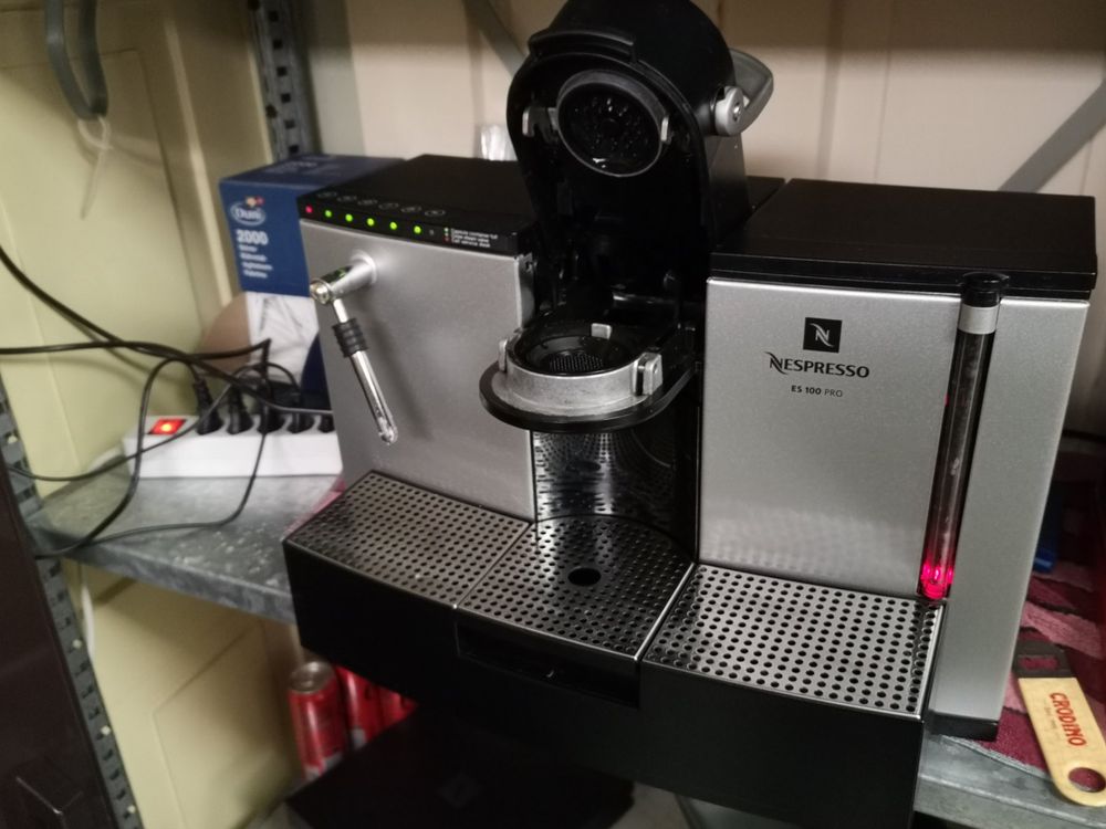 Nespresso es 100 pro (Gebraucht) in Lostorf für CHF 109 – mit Lieferung ...