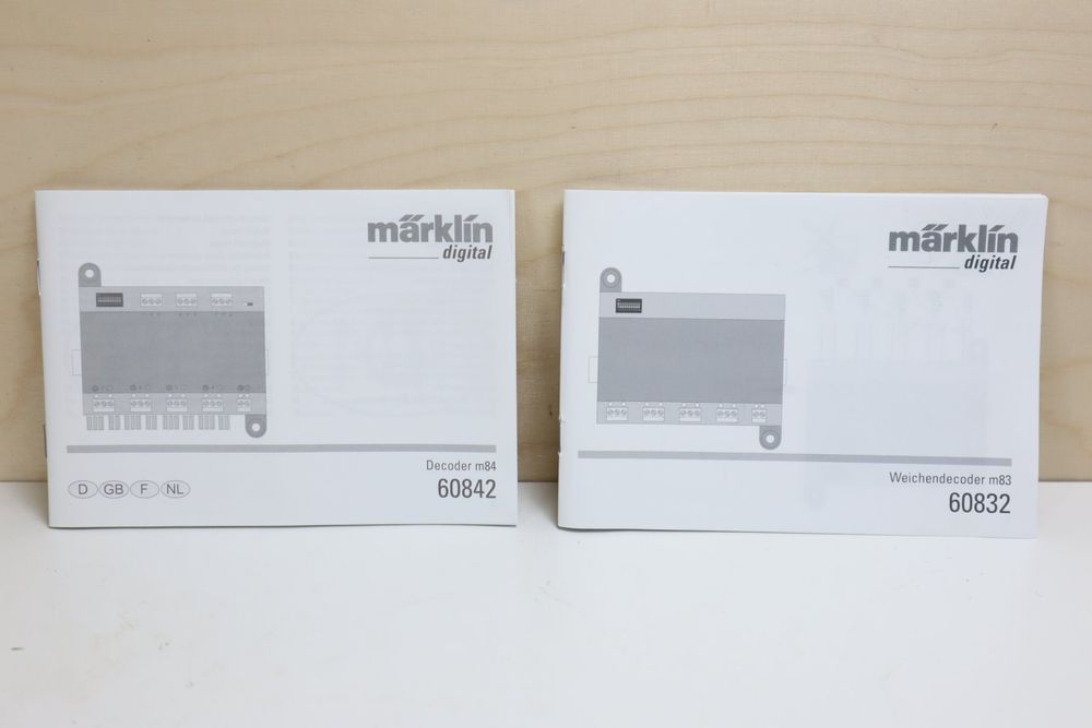 Märklin Weichendecoder m84 + Decoder m83 - 60842 / 60832 (Gebraucht) in für CHF 79 – mit ...