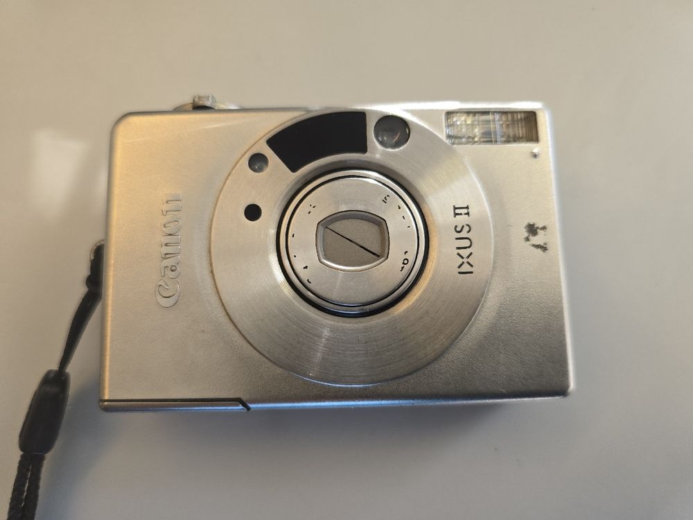 Canon IXUS II Digitalkamera Retro Vintage Y2K 📸 (Gebraucht) in Balsthal ...