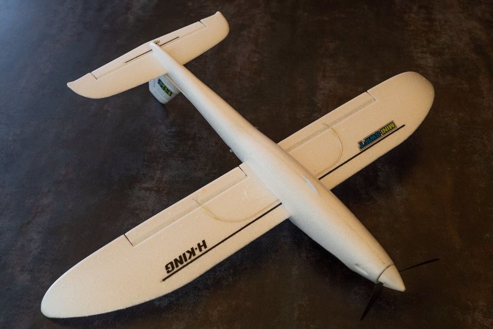 Mini Swift R / C EPO Glider, neuwertiges Motorflugzeug (Gebraucht) in ...