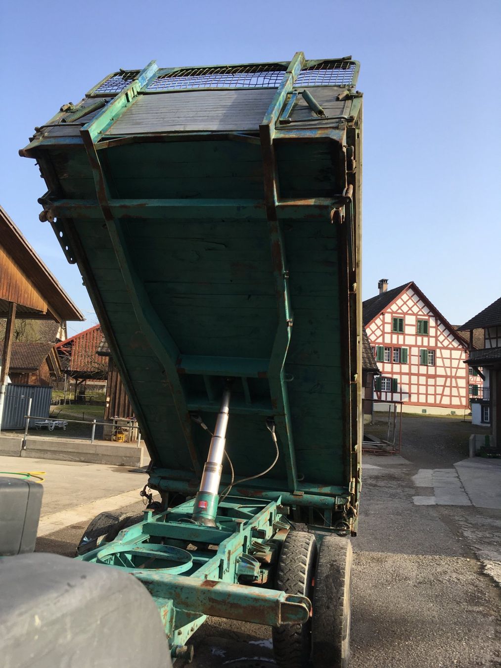 3 Seitenkipper LKW 30km/h für Traktor (Gebraucht) in Oberneunforn für ...