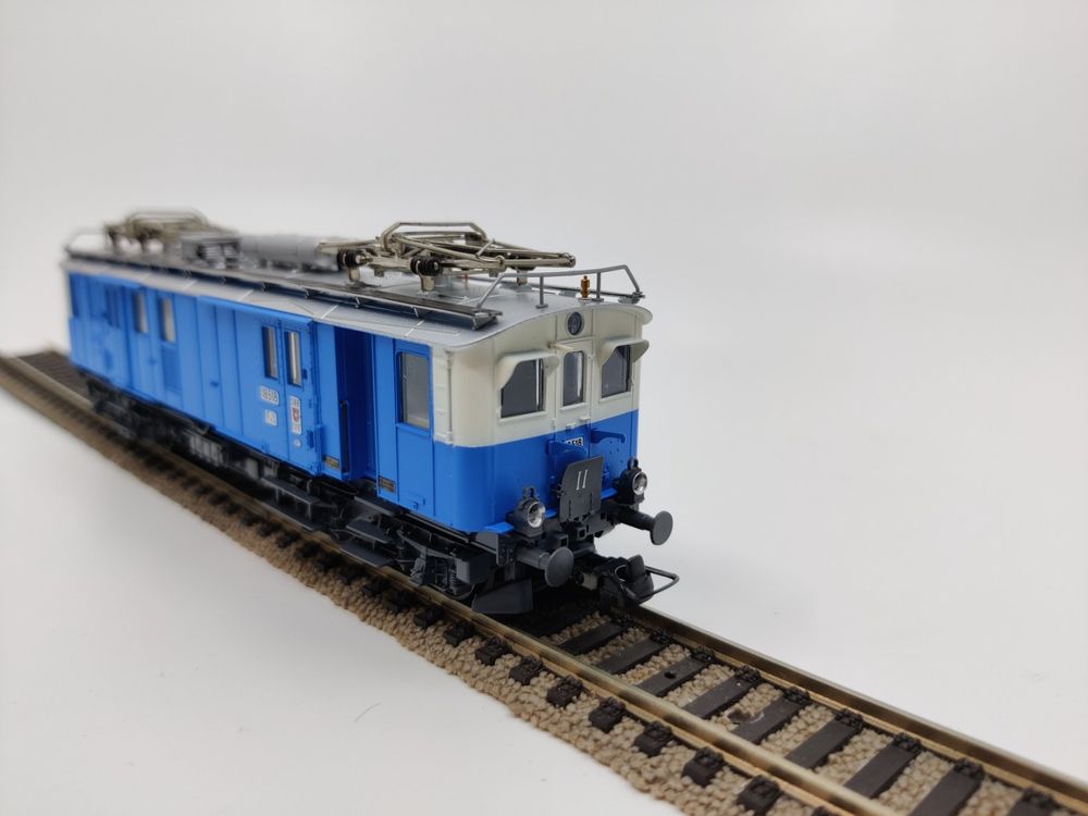 Roco 43631 E-Lok Fe 4/4 SBB, Analog (Neu (gemäss Beschreibung)) in für ...