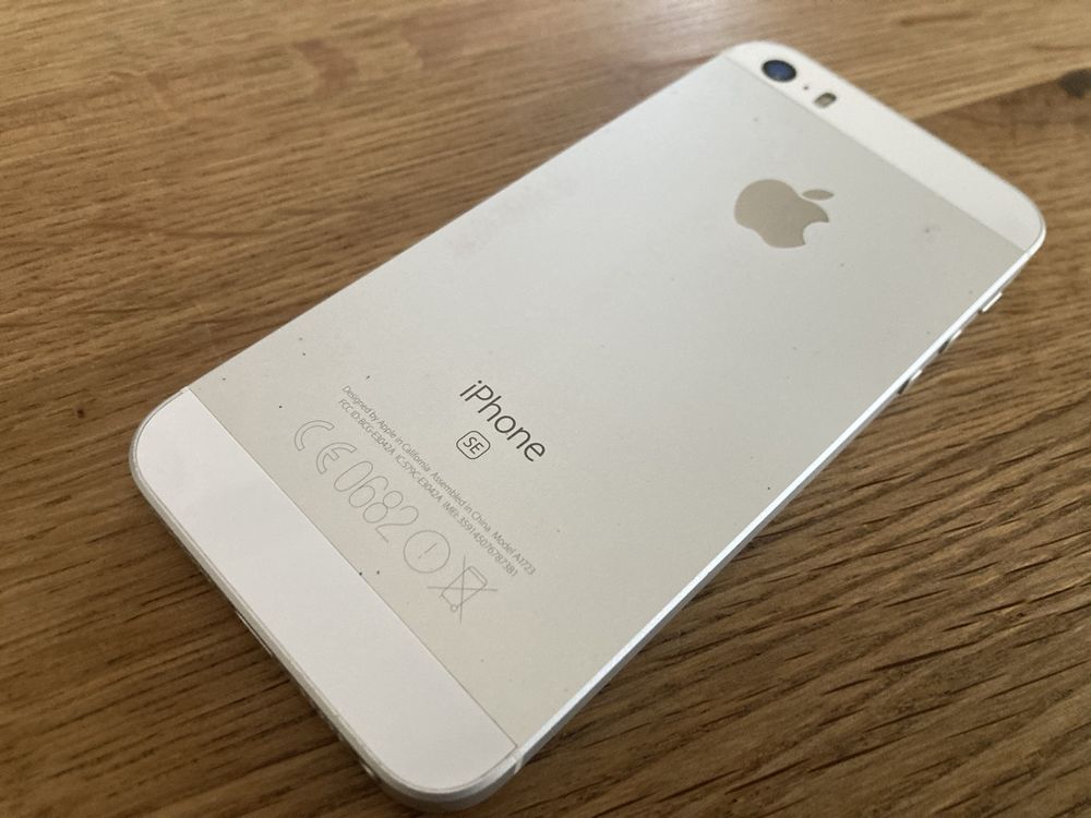 iPhone SE (1. Gen) - Kompaktes Design, Top Zustand! (Gebraucht) in ...