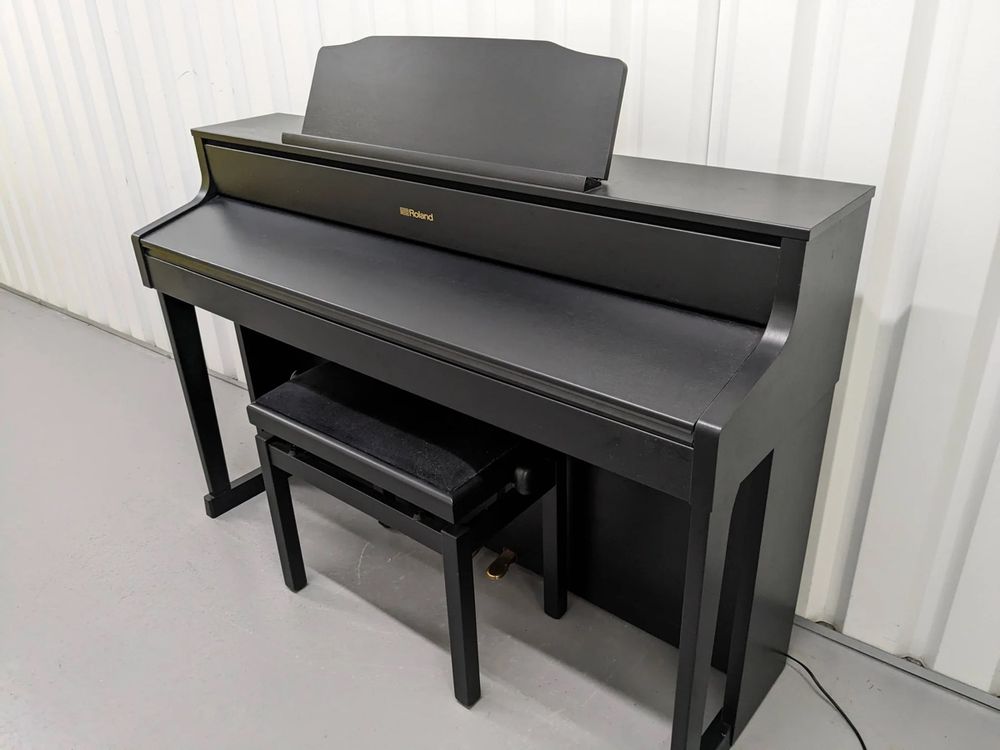 Roland HP605 Digital Piano E-Piano inklusive Hocker (Gebraucht) in ...