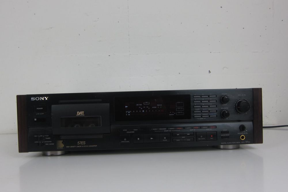 Sony DTC-57 ES DAT-Recorder defekt (Defekt) in Fahrweid für CHF 79 ...