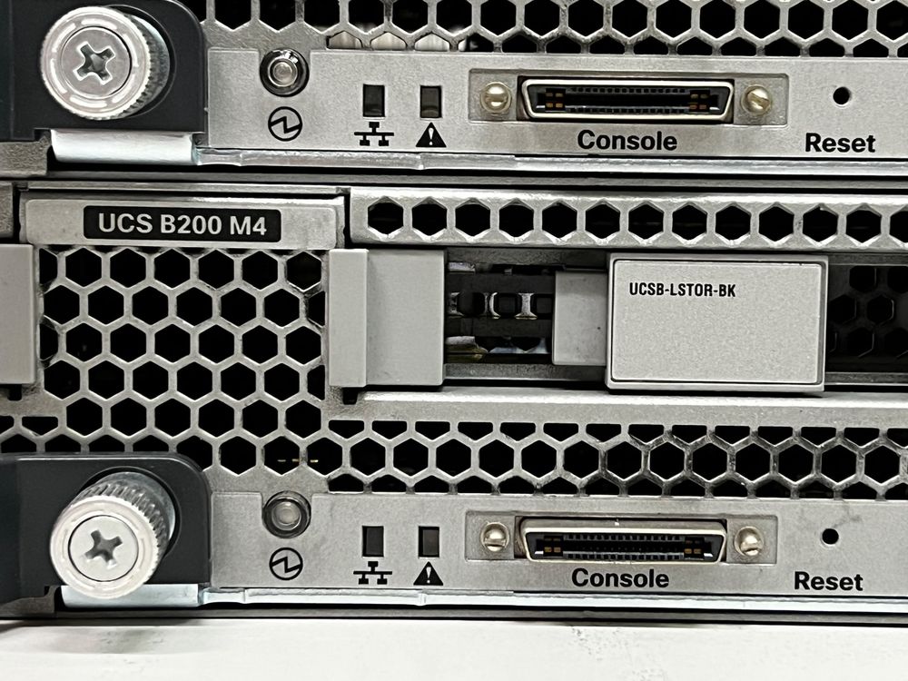 4 Cisco UCS UCS B200 M4 UCS, 1 TB DDR4 RAM, 8 * E5-2660 v3 (Gebraucht ...