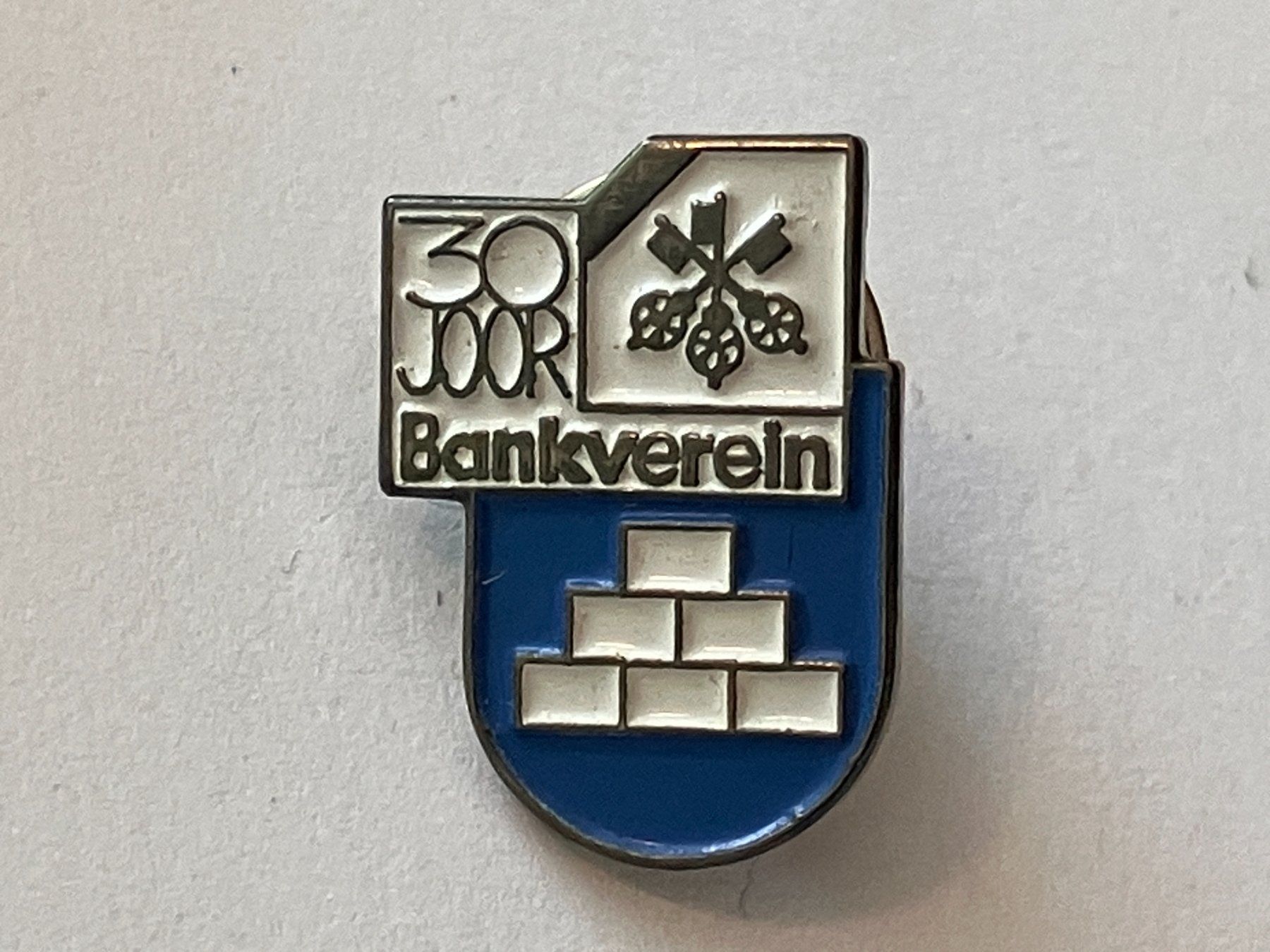 1 Pin Bankverein 30 Jahre (Gebraucht) in Basel für CHF 1 – mit ...