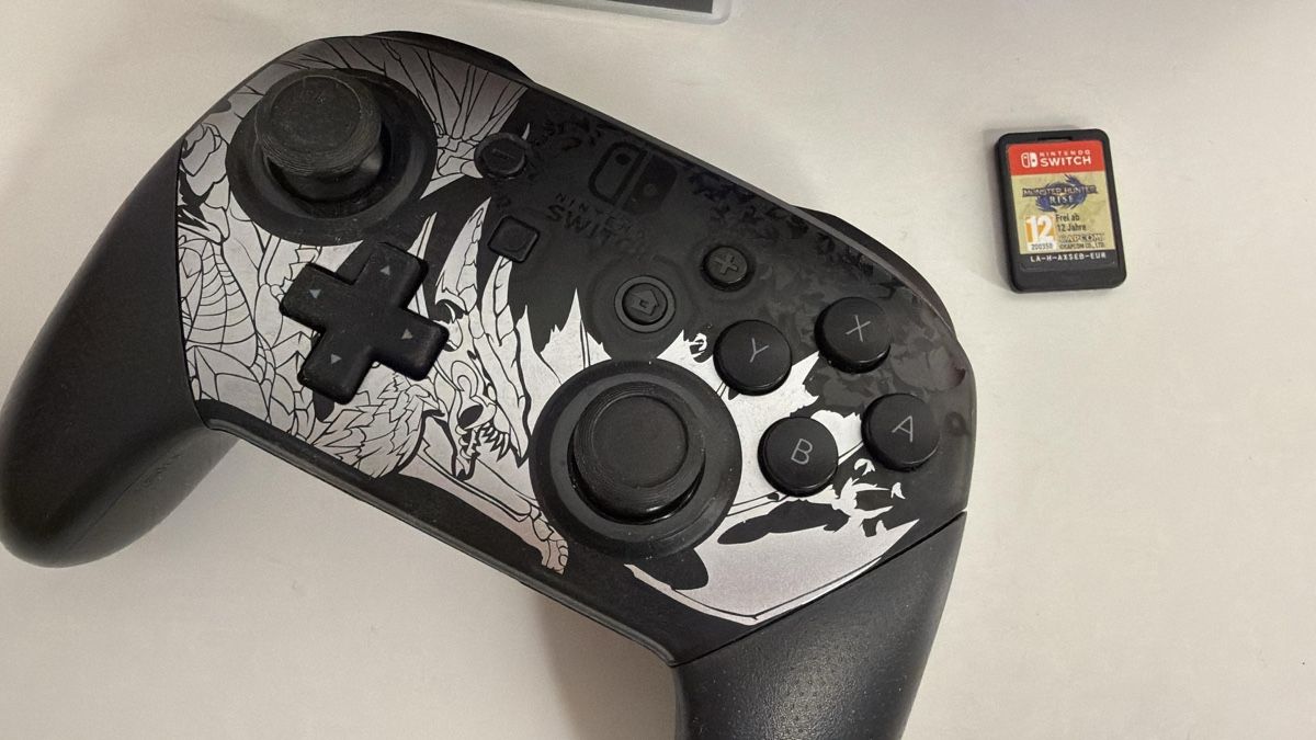 Nintendo Switch Pro Controller Monster Hunter Edition! (Gebraucht) in ...