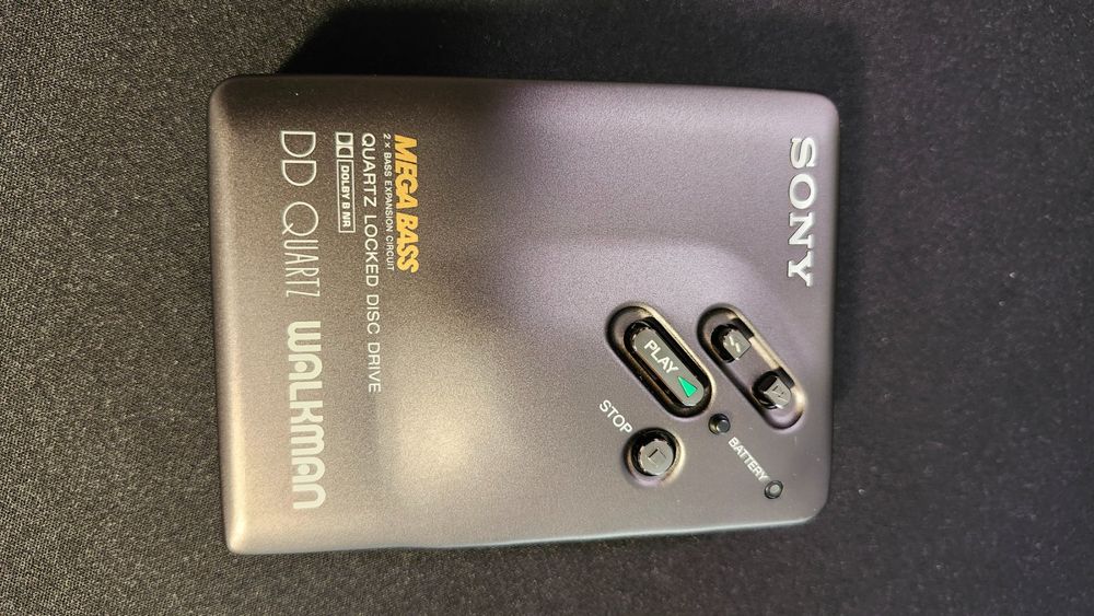 Sony Walkman WM-DD33, ca.von 1991, Mechanik muss gewartet (Defekt) in ...