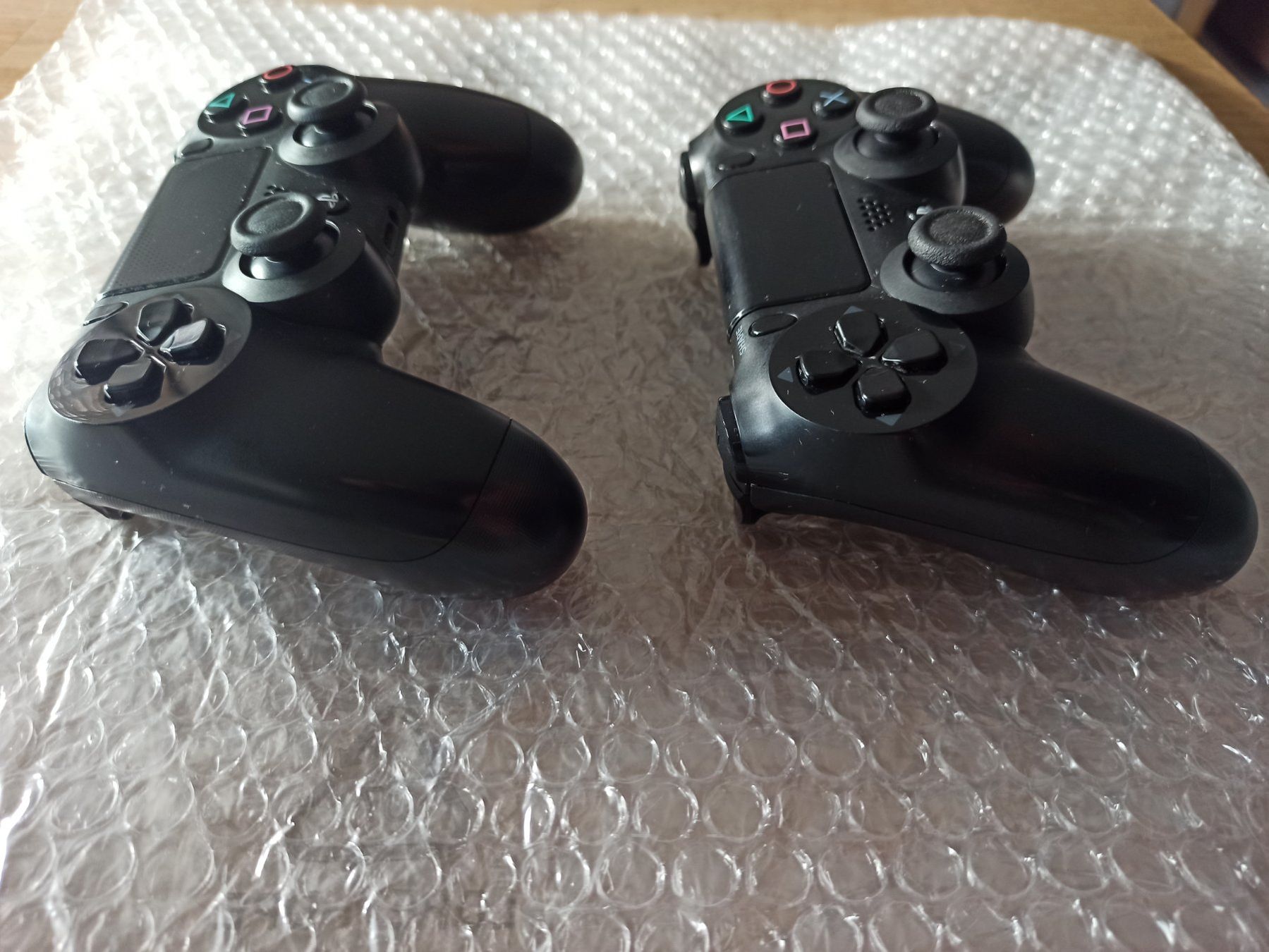 2x Original Controller Sony PS4 Wireless DualShock 4 V1 (Gebraucht) in ...