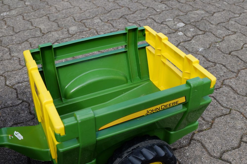 John Deere Kindertraktor mit Anhänger - sauber geputzt (Gebraucht) in ...