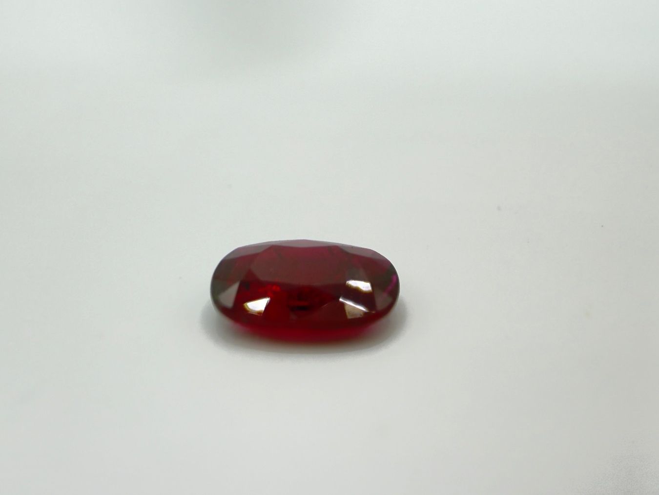 Zertifizierter Natürlicher Rubin 0.87ct - Pigeon Blood Red (Neu und ...