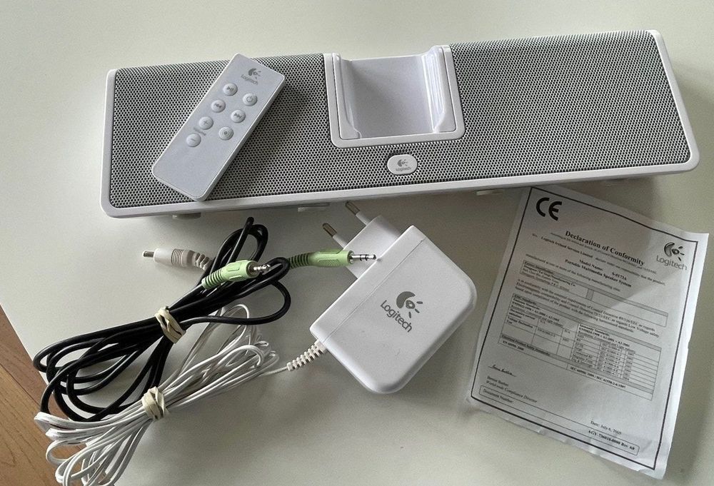 Logitech MM 50 V5 Tragbares Lautsprecher-System für Apple iP (Neu ...