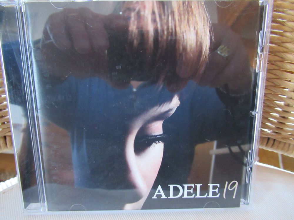 ADELE 19 (Gebraucht) in Grône für CHF 5 – mit Lieferung auf Ricardo kaufen