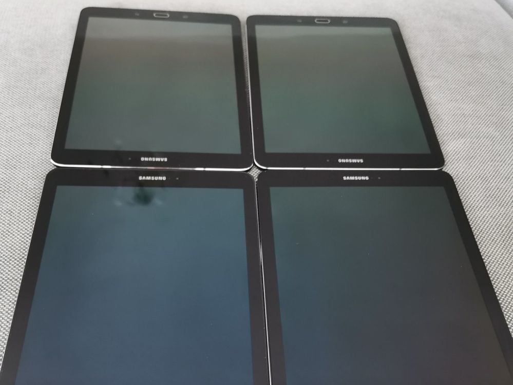 Galaxy Tab S2 SM-T819 9.7.wifi /SIM. Lot de 4 tablettes (Gebraucht) in ...