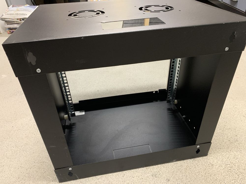 Serverschrank | Kaufen auf Ricardo